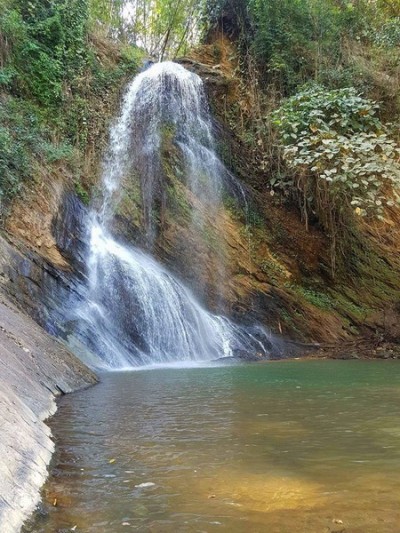 Tad Mok Waterfall in Phrae Province ‘Chill out with your family.’